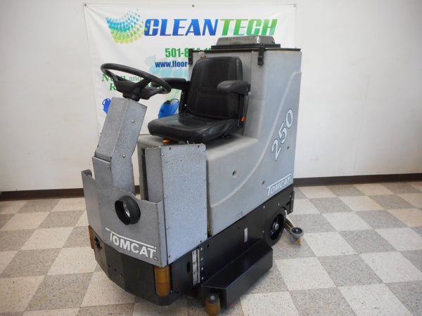 Tomcat-250-factorycat-rider-floor-scrubber-cleaner_grande.jpg?v=1626968123